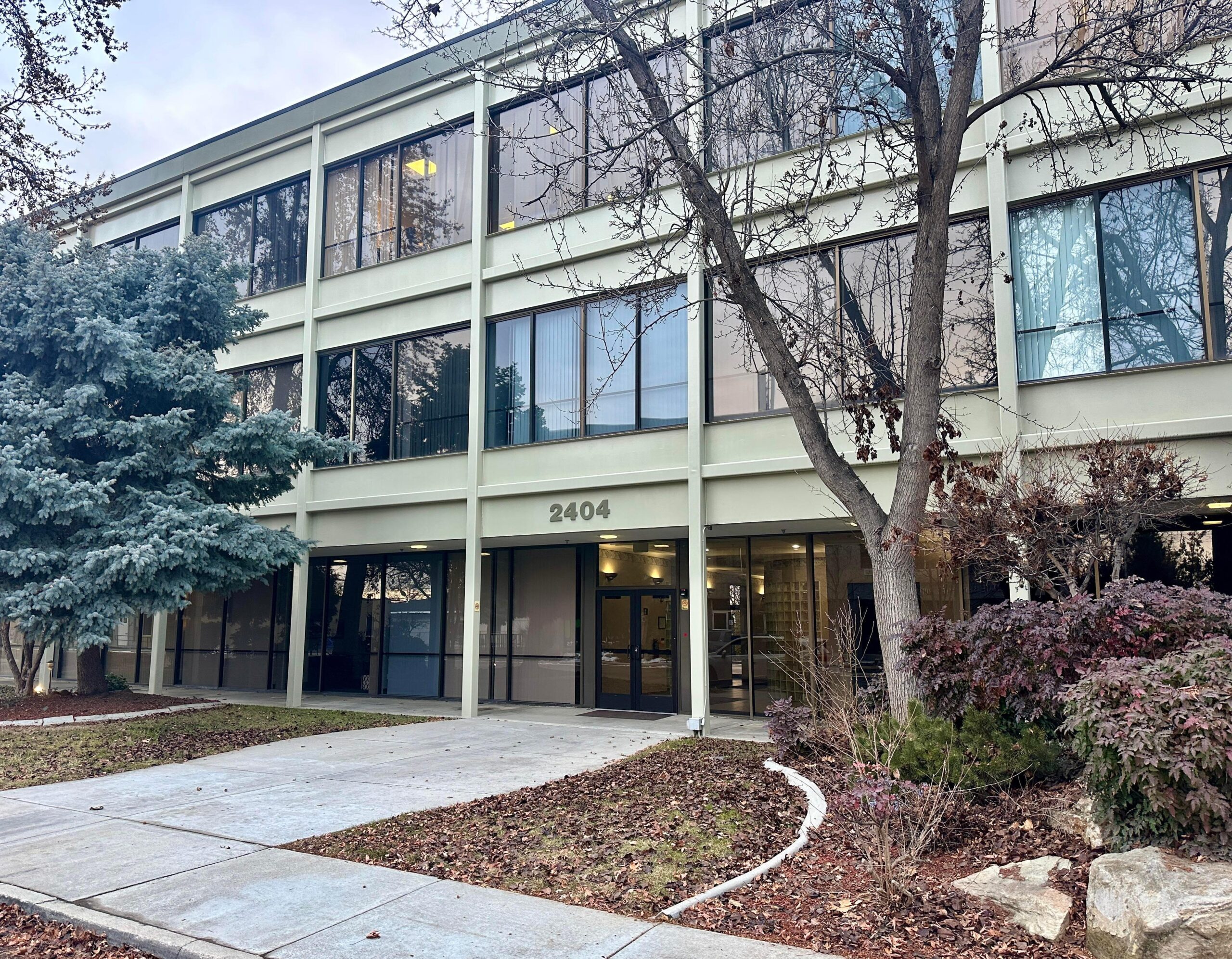 Bank Drive Office Spaces | For Lease | Boise, ID - Lee & Associates ...